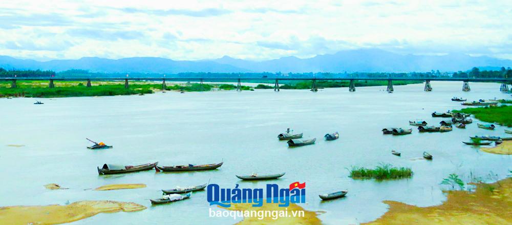 Ngày thơ trên quê hương núi Ấn - sông Trà