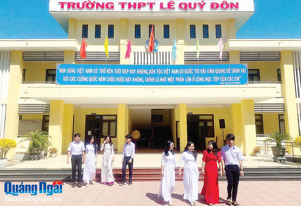 Trường THPT Lê Quý Đôn: Ba mươi năm xây dựng và phát triển